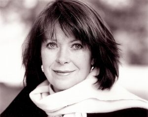 Isla St Clair – Singer – Broadcaster